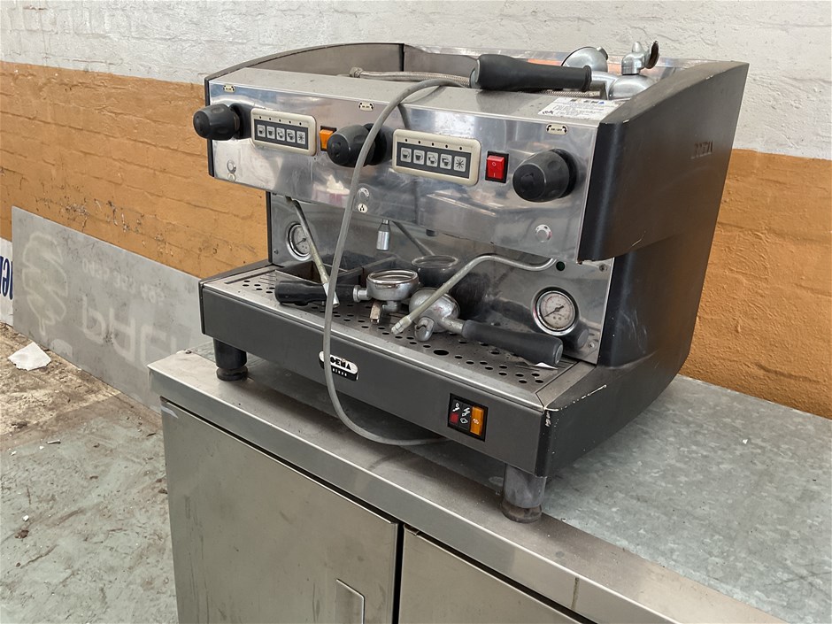 Boema Deluxe Coffee Machine Auction (0161-7054457) | Grays Australia
