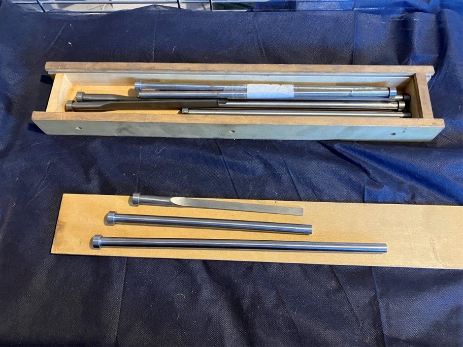 Quantity of Ejector Rods, Various Sizes, Auction (0171-3030901) | Grays ...