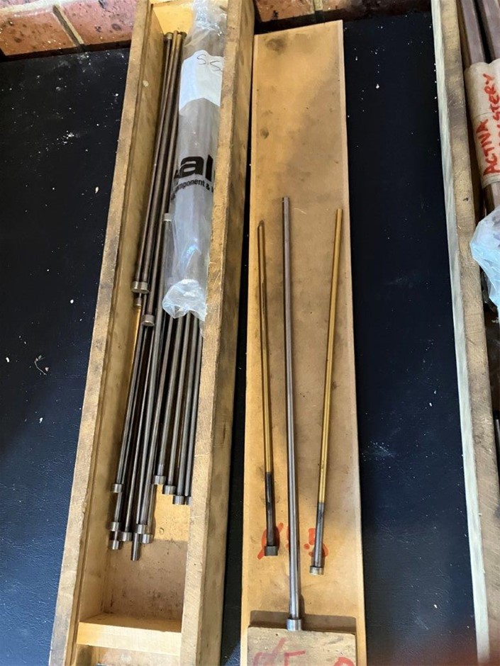 Quantity of Ejector Rods, Various Sizes Auction (0178-3030901) | Grays ...