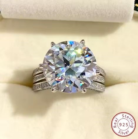 5.0CT GRA Moissanite Diamond VVS1 White Brilliant Cut Ring in S925 Auction (0001-2562085 ...