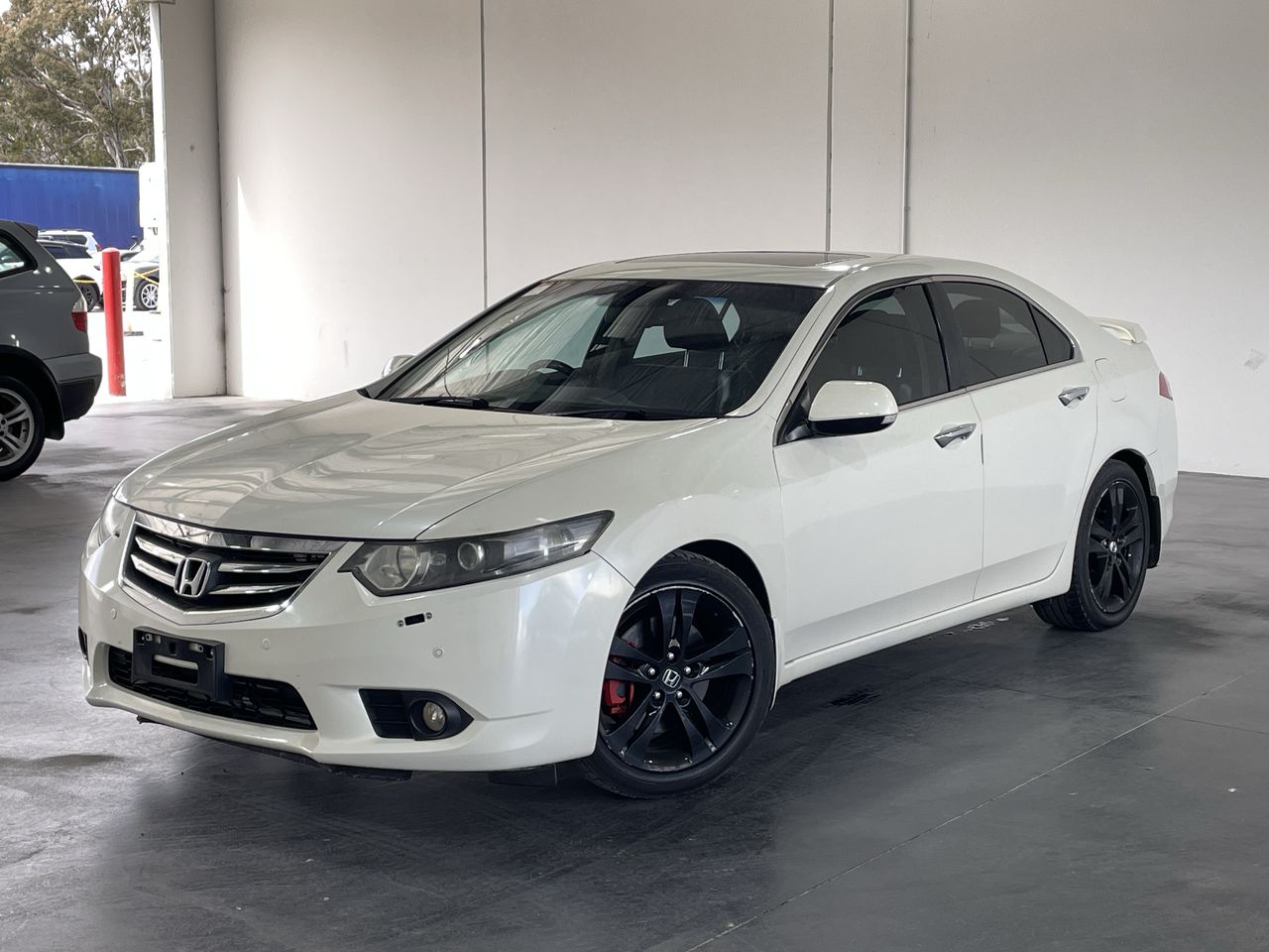 Honda ACCORD EURO Luxury 8TH GEN Automatic Sedan WOVR-REPAIRABLE ...