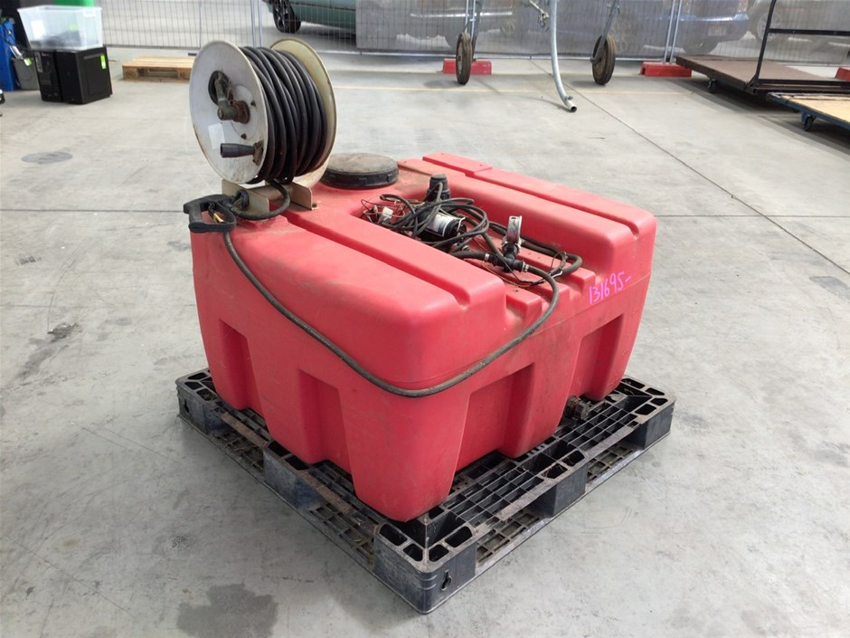 Silvan 400 LT Tank 400 LT with Sptay System. Auction (0029-3032888 ...