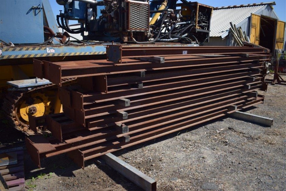 Lot of 44 Steel Columns with Base Plates Auction (0001-9055335) | Grays ...