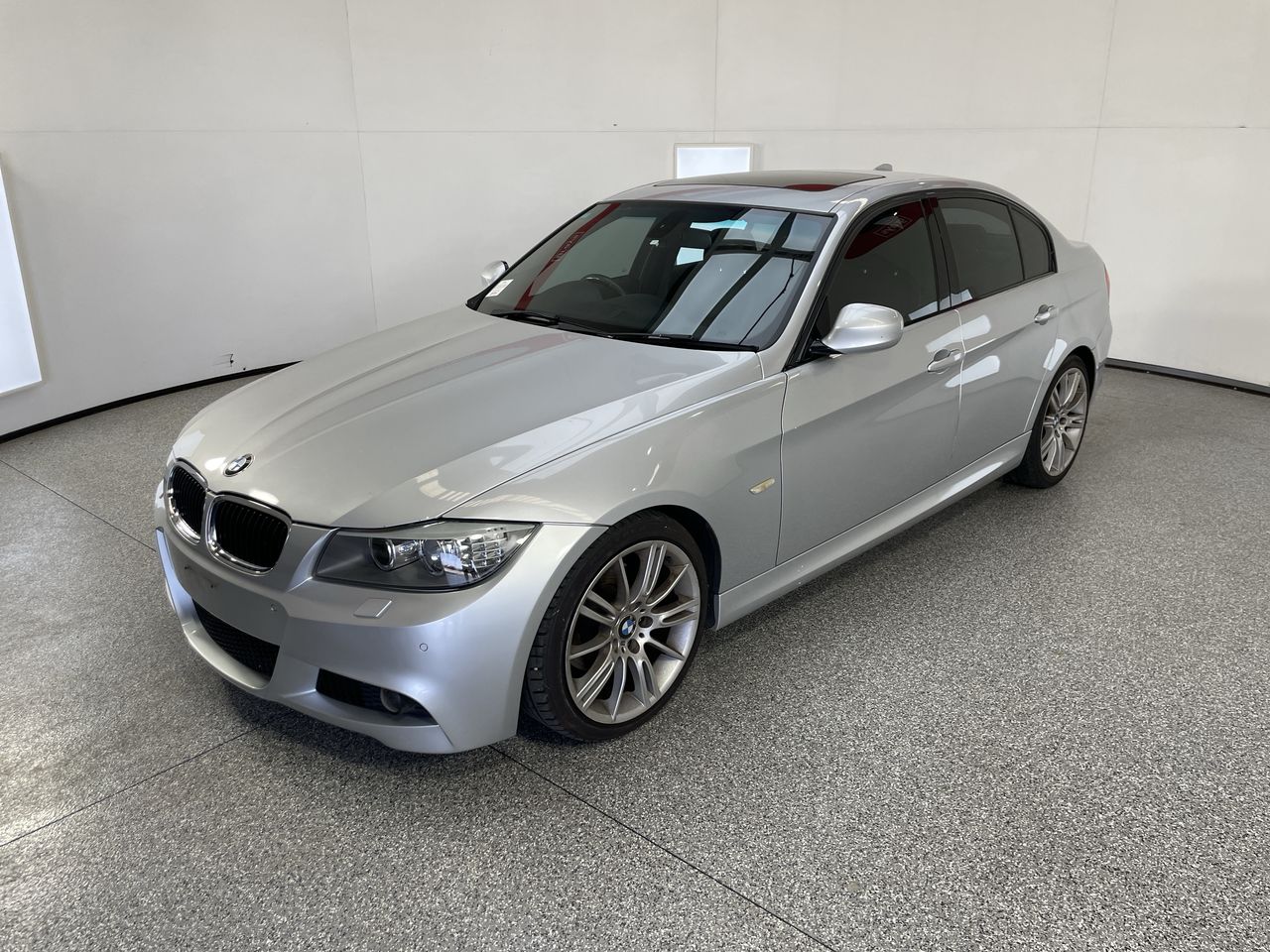 2010 BMW 3 Series 320d Lifestyle E90 Turbo Diesel Automatic Sedan ...