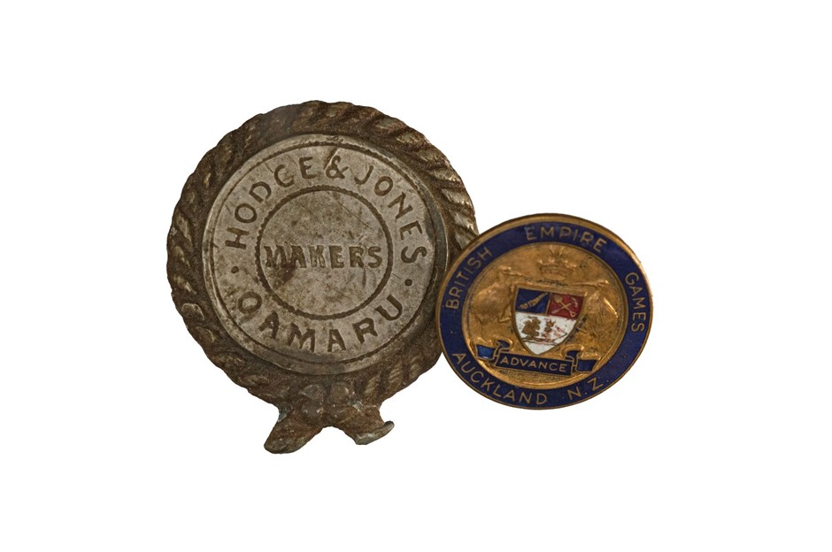 2 x NZ Badges incl.Hodge & Jones Makers Oamaru Badge & British Empire ...