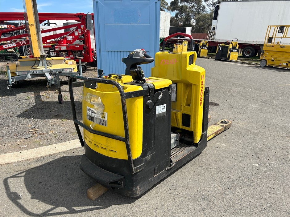 2012 Hyster Pedestrian Pallet Mover Auction (0004-3031330) | Grays ...