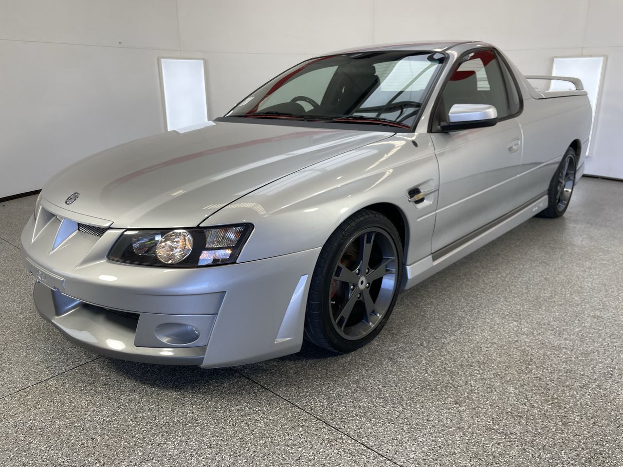 2003 HSV Maloo R8 VY series 2 Manual Ute (build 172) Auction (0001 ...