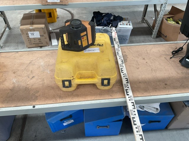 Robotoolz RT5250-1 Laser Level In Carry Case Auction (0001-9055991 ...