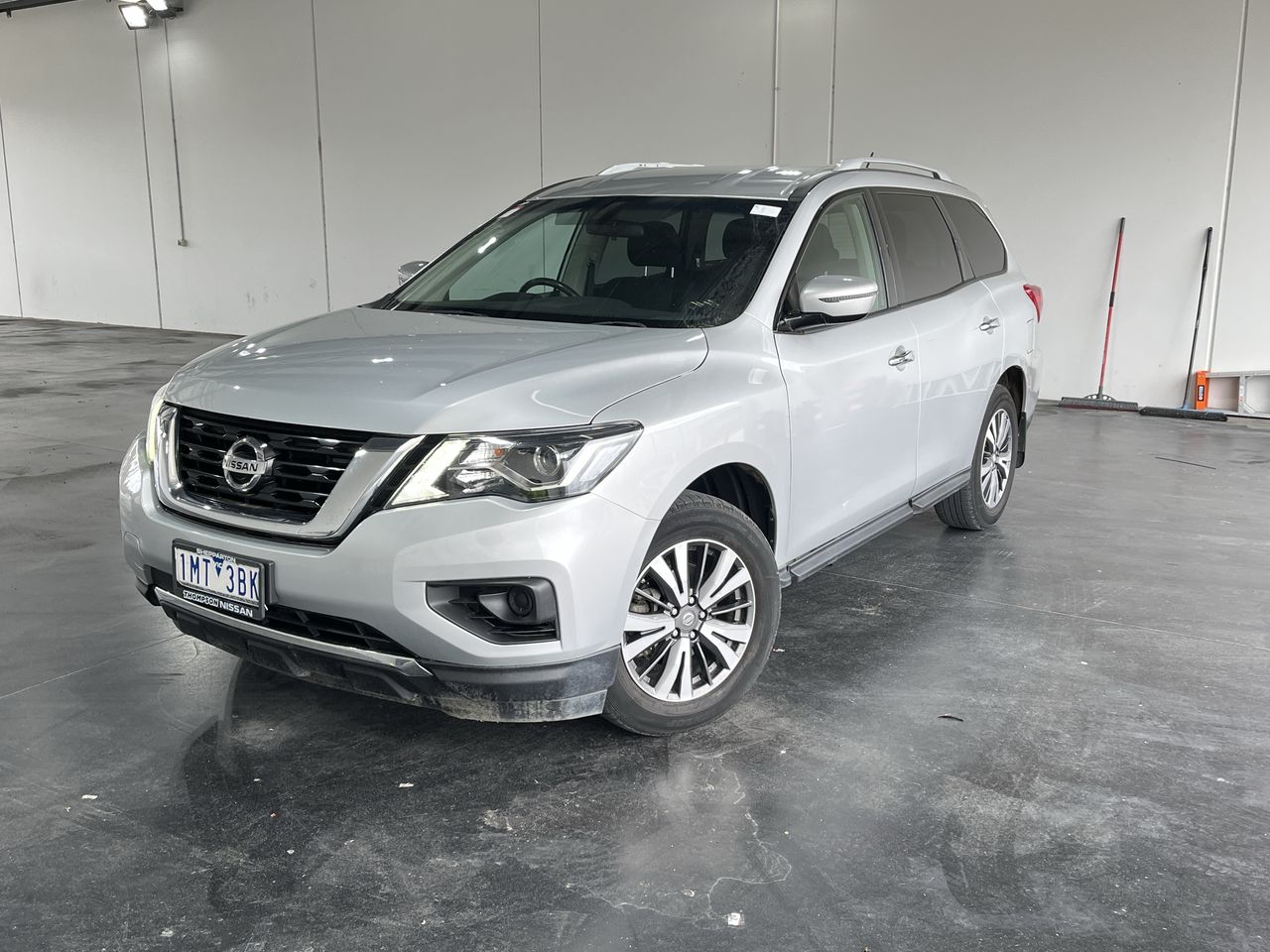 2017 Nissan Pathfinder ST R52 CVT 7 Seats Wagon Auction (0001-21041018 ...