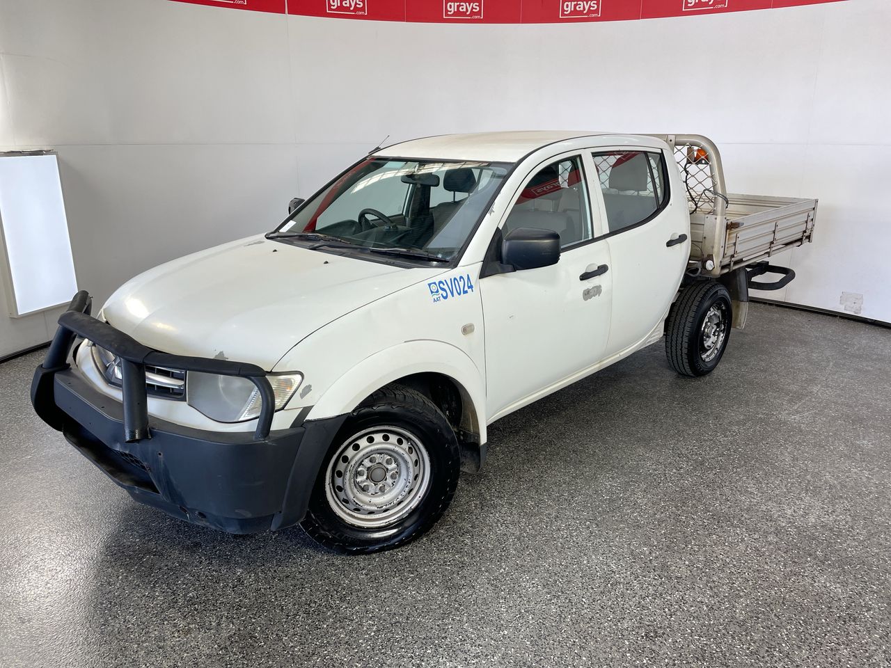 2012 (2013 Comp) Mitsubishi Triton GLX Auto T/D Dual Cab Chassis 65 ...
