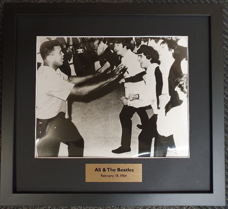 MUHAMMAD ALI AND THE BEATLES FRAMED PHOTO WITH PLAQUE Auction (0046 ...