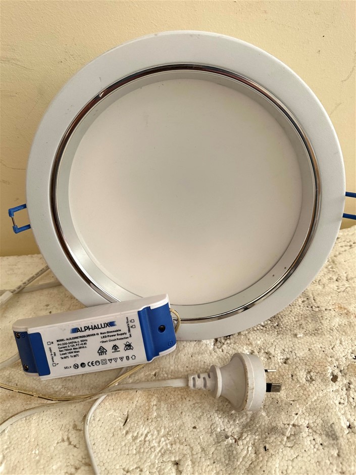 1 x ALPHALUX 32w Down Light with LED Driver Auction (0101-3031509 ...