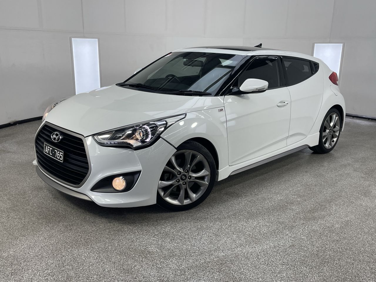 2015 Hyundai Veloster SR TURBO FS Automatic Coupe Auction (0001 ...