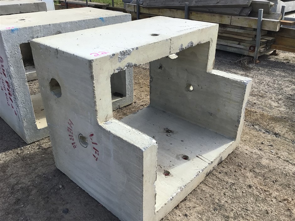 1x AusPits Concrete Riser Auction (0022-3031669) | Grays Australia