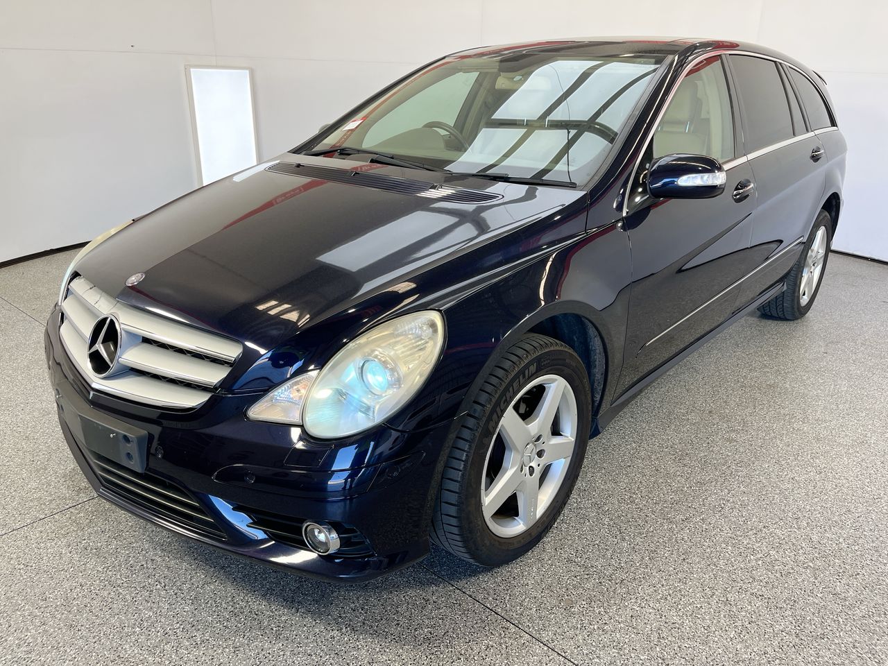 Mercedes-Benz R500 Automatic Suv