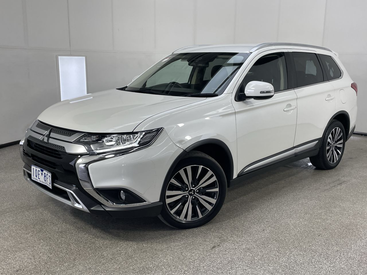 2019 Mitsubishi Outlander LS 2WD ZL CVT 7 Seats Wagon Auction (0001 ...
