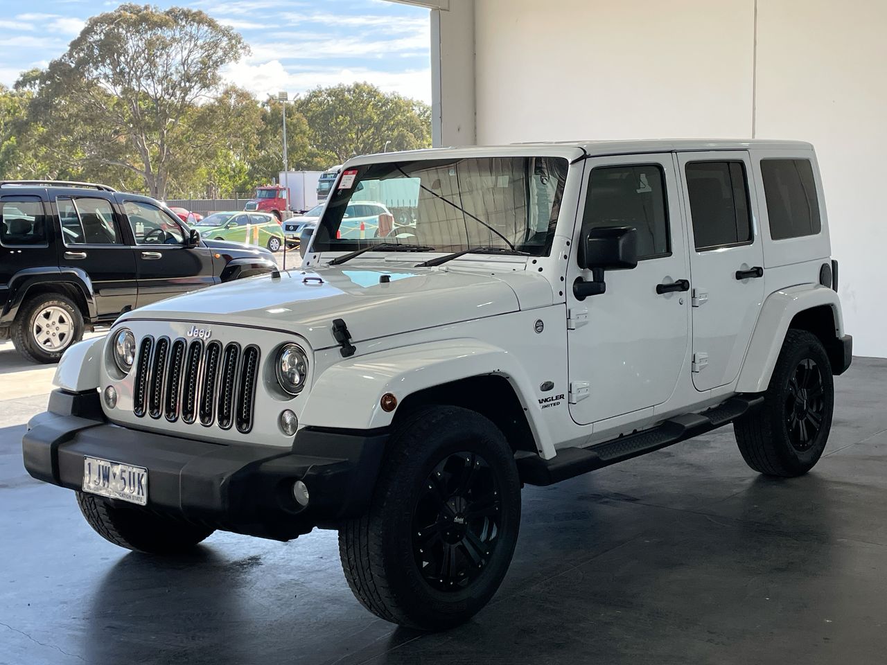 2016 Jeep Wrangler Unlimited OVERLAND JK Automatic Wagon Auction (0001 ...