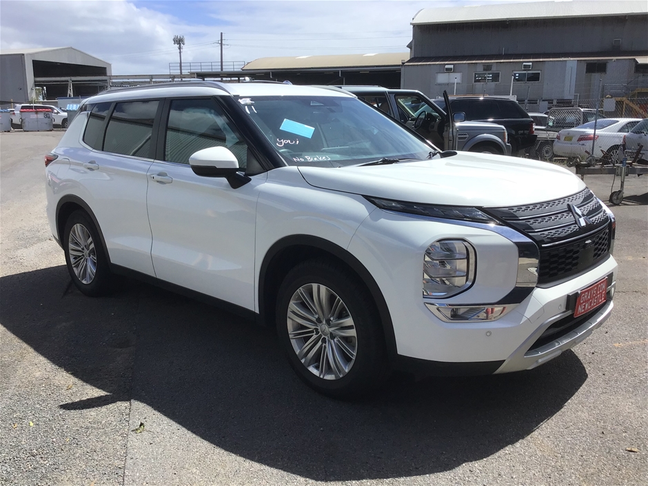 2022 Mitsubishi Outlander LS 2WD ZM CVT 7 Seats Wagon Auction (0001 ...
