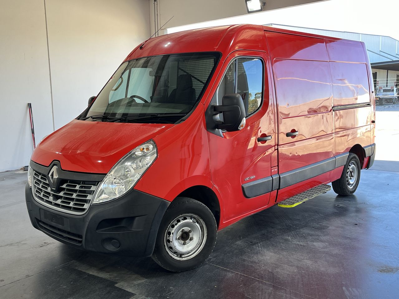 2015 Renault Master MWB MID ROOF Turbo Diesel Automatic Van Auction ...