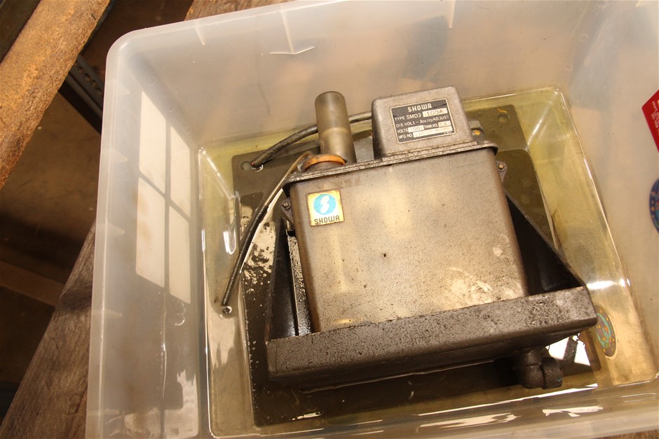 Showa 103A Machine Auto Oiler Unit Auction (0089-5059033) | Grays Australia