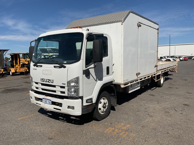 2013 Isuzu FH FRRED E13 4 x 2 Tray Body Truck Auction (0001-9057287 ...
