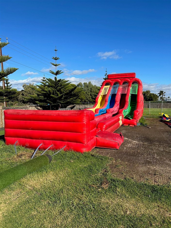 No Reserve Inflatable Slides, Domes & Arches