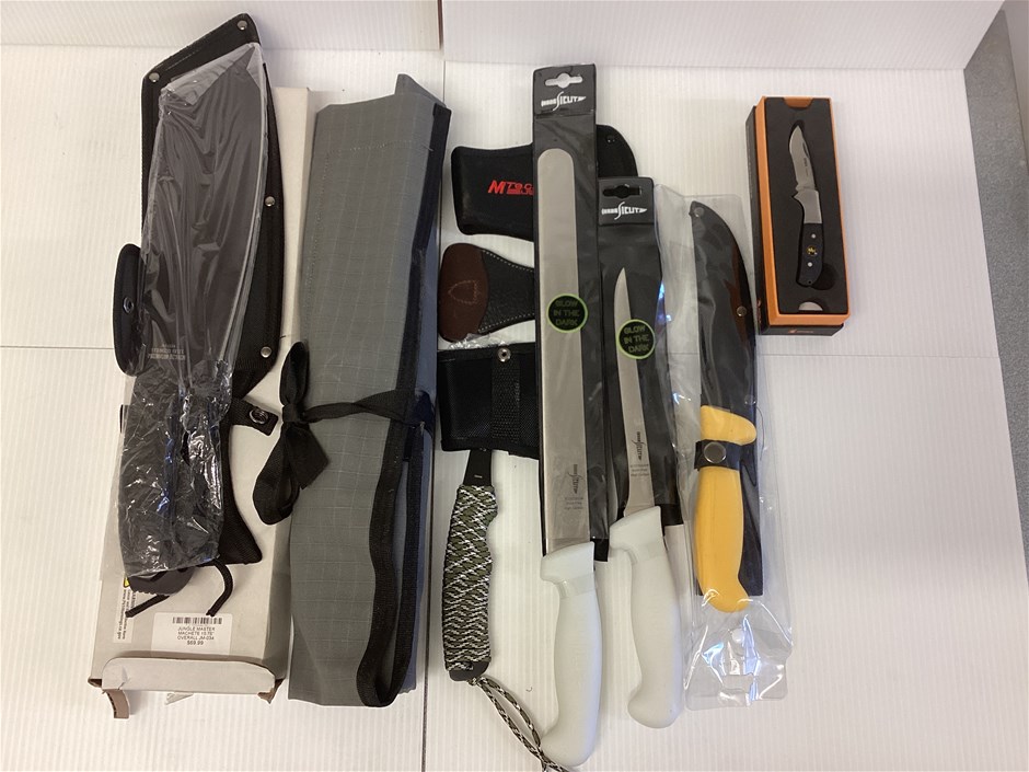 Assorted Knives and Hatchet Auction (0125-7056395) | Grays Australia
