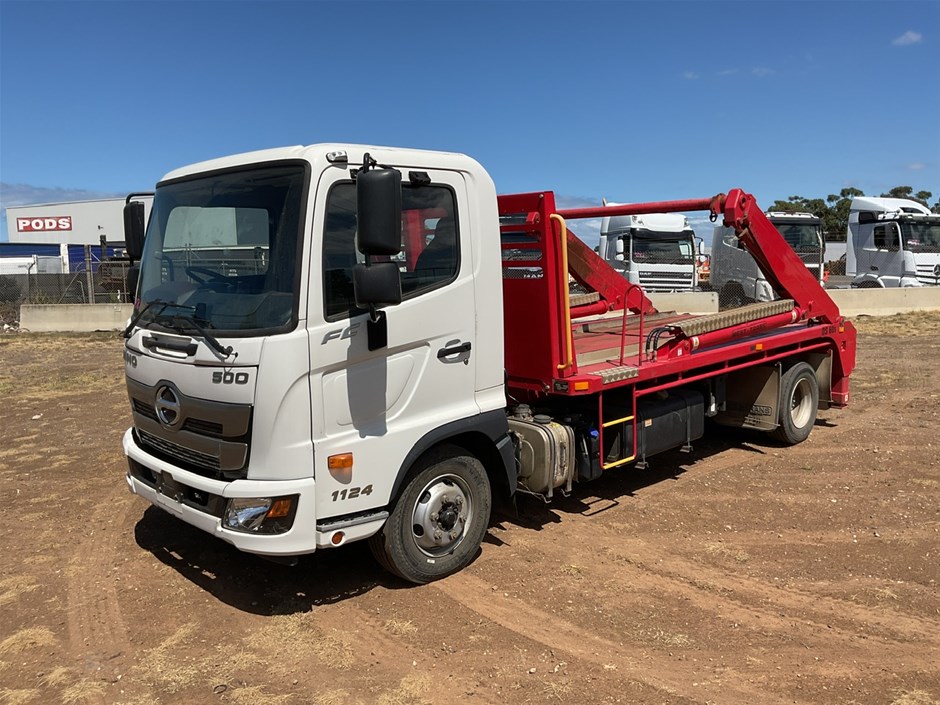 2020 Hino FC 500 4 x 2 Skip Bin Truck Auction (0001-3032352) | Grays ...