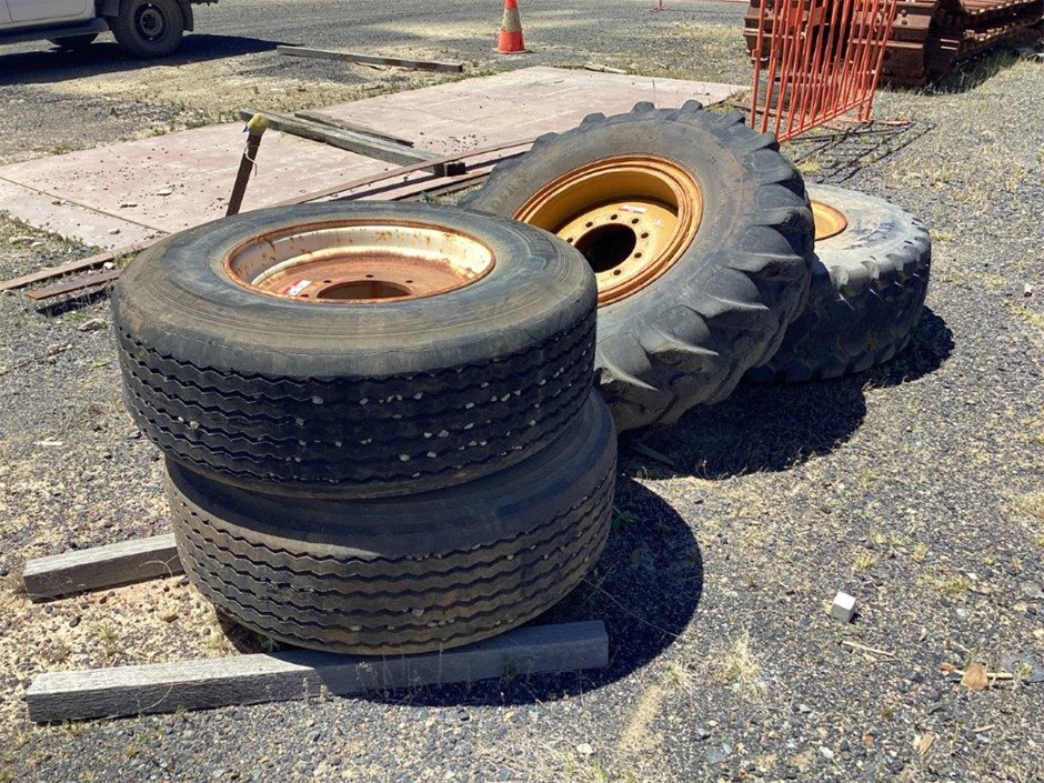 Qty Earthmoving Tyres/Truck Tyres x 4 Auction (0012-7056540) | Grays ...