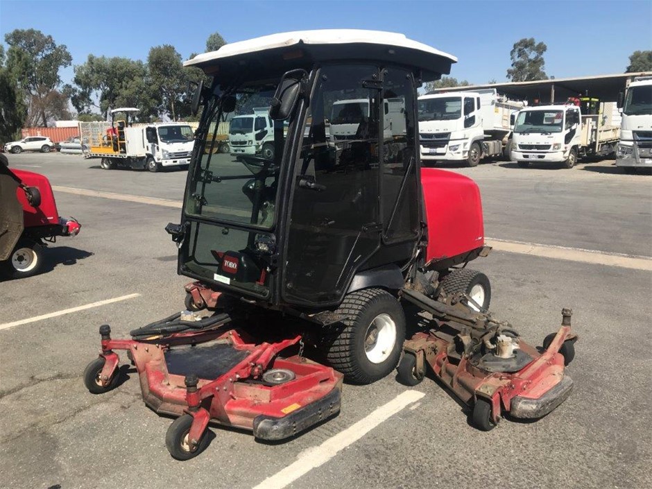 Toro Groundmaster Mower with All Season Safety Cab Auction (0002 ...
