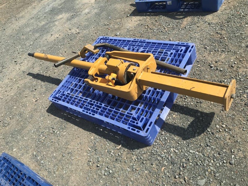 Caterpillar Laser Plane/ Trimble Auction (0014-3032389) | Grays Australia