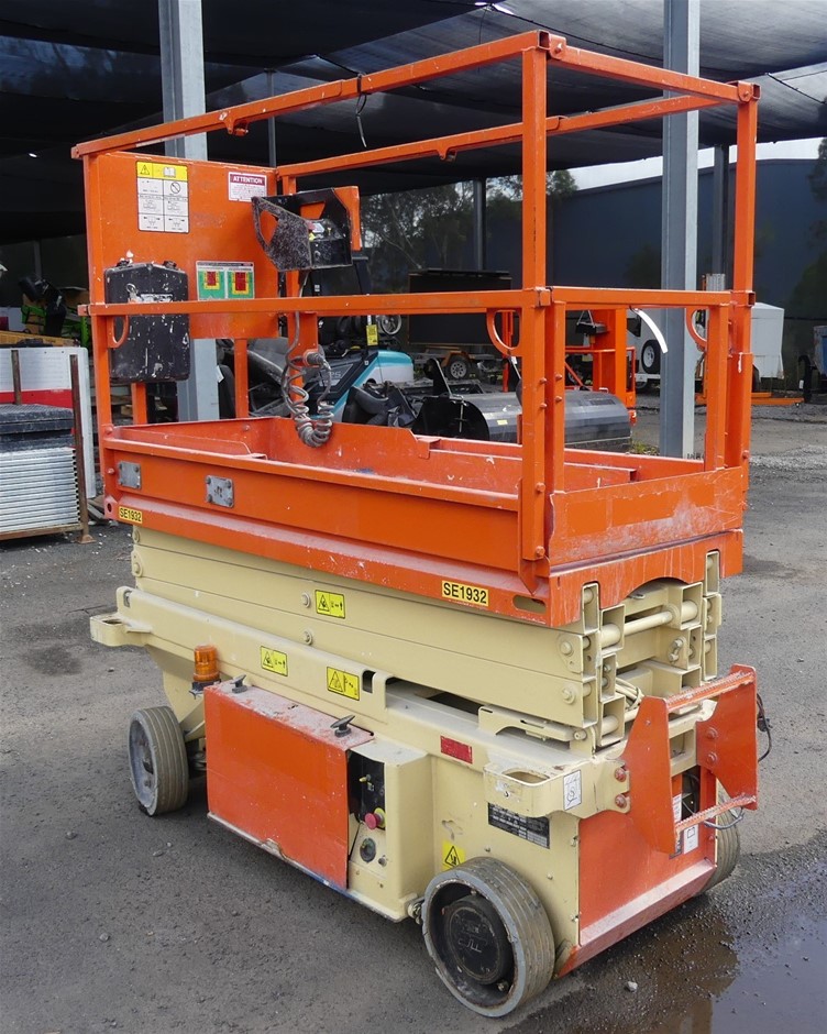 2015 JLG R6 Scissor Lift - 19ft (5.7m) - Electric (Arndell Park ...