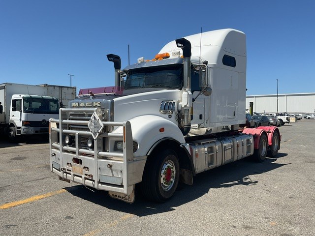 2017 Mack CLXT Superliner 6 x 4 Prime Mover Truck Auction (0005-9057160 ...