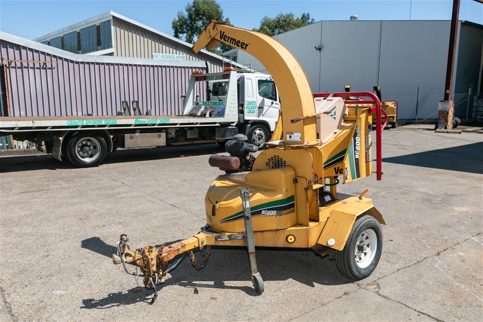 2010 Vermeer BC600 Towable Wood Chipper Auction (0043-5059070) | Grays ...