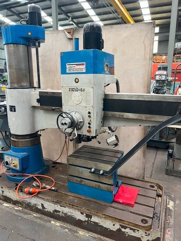 Metal Master Z3050X16 Radial Drill With Box Table 5morse Taper Auction ...