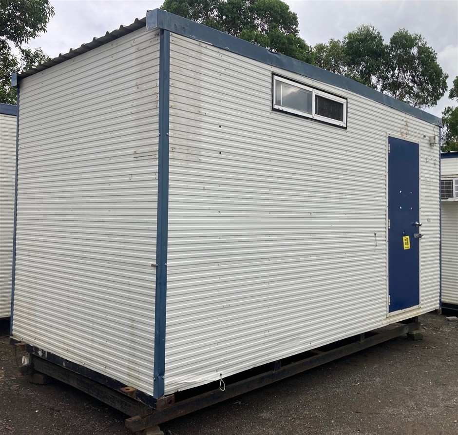 Ablution Block - 4.8m x 2.4m (Thornton) Auction (0038-5059549) | Grays ...