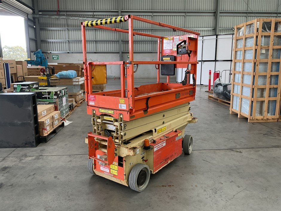 2015 JLG R6 Scissor Lift Auction (0006-3033102) | Grays Australia