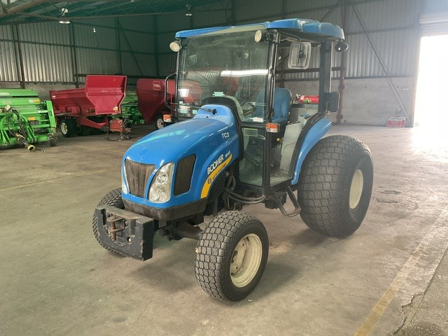 New Holland Boomer 3045 Tractor Auction (0009-9059021) | Grays Australia