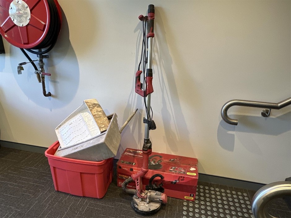 Work Zone Titanium Telescopic Plasterboard Sander inc. Auction (0079 ...