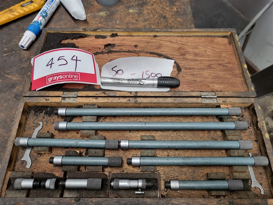 Mitutoyo Internal Micrometer In Box Auction (0454-8020399) | Grays ...