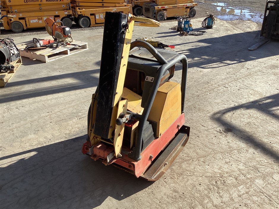 2004 Dynapac LG500 Plate Compactor Auction (0009-7057852) | Grays Australia