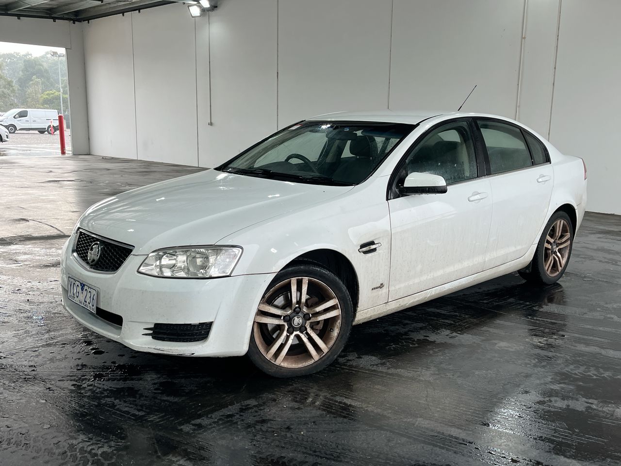 2011 Holden Commodore Omega VE Automatic Sedan Auction (0001-21049628 ...