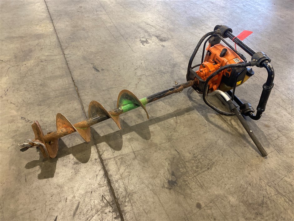 Stihl BT121 Petrol Single Person Post Hole Digger Auction (0007-8019950 ...