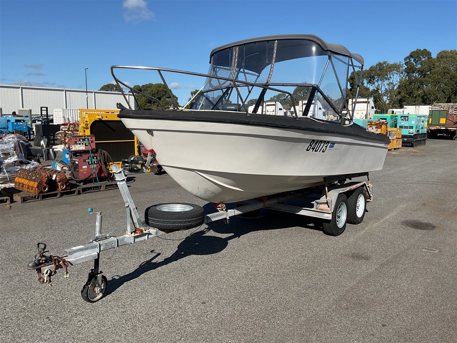 Fraser 525 Runabout Auction (0001-70010273) | Grays Australia