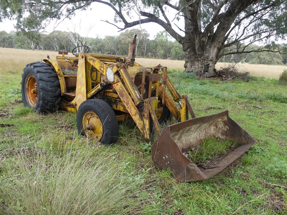 Circa 1990 Chamberlain Beaver Vintage Backhoe Auction (0042-5060103 ...