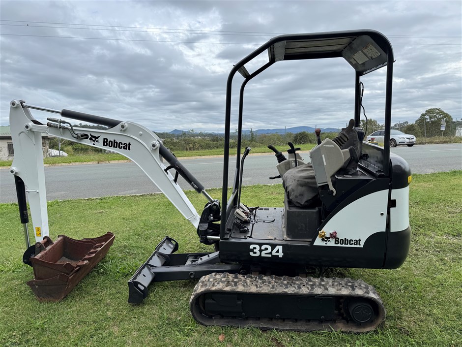 2014 Bobcat 324 Hydraulic Mini Excavator Auction (0067-7058078) | Grays ...