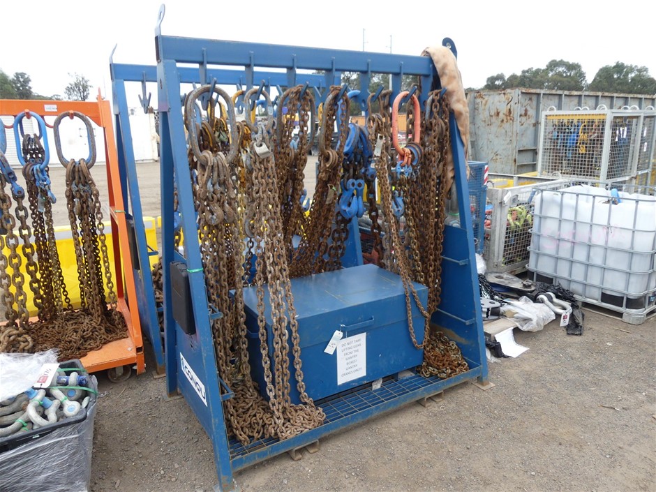 Lifting Chains with Mobile Chain Rack Auction (0102-5060037) | Grays ...