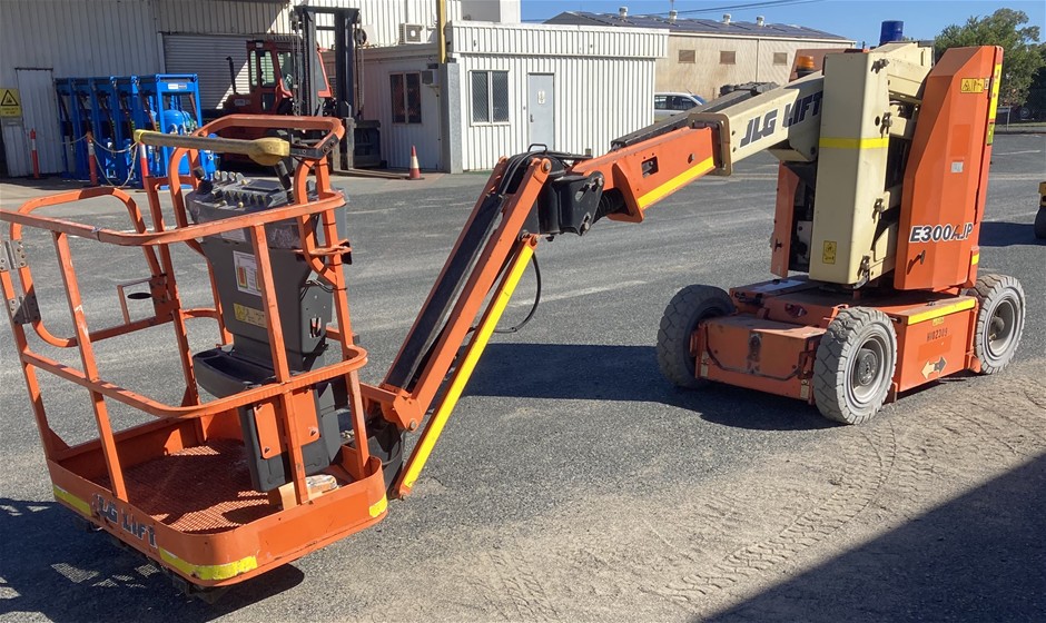 2015 JLG E300AJP Knuckle Boom - 30ft (9.1m) - Electric - Narrow Auction ...