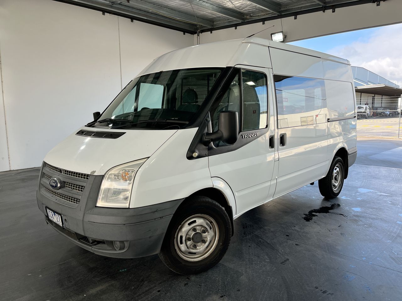 Ford Transit 280 MWB MID ROOF VM Turbo Diesel Manual Van Auction (0001 ...