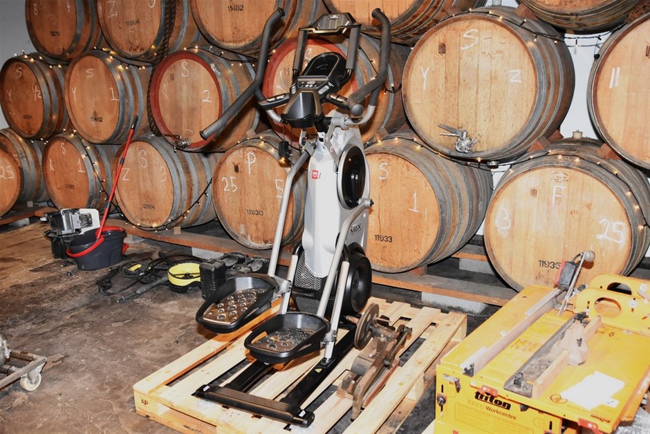 BOWFLEX MAX TRAINER M7 Exercise Bike Auction (0013-5060181) | Grays ...